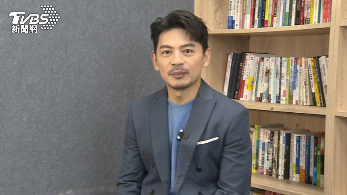 阿Ken「主持+導演」雙入圍金鐘！聞喜訊「正在炸甜甜圈」不敢激動 | TVBS | LINE TODAY