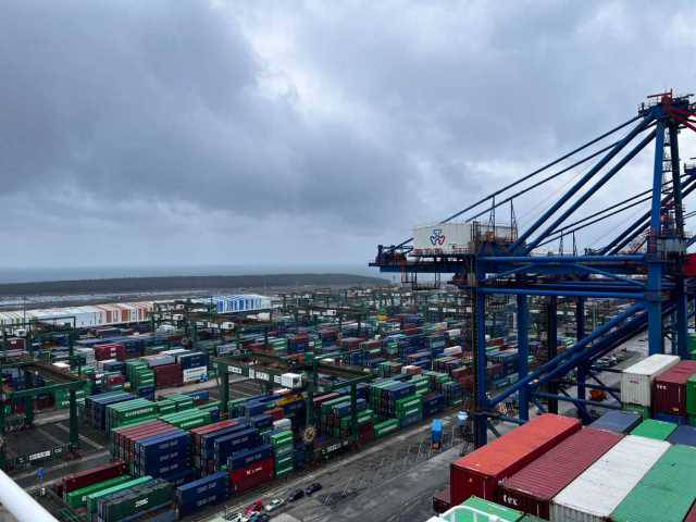 以哈停火，貨櫃航運重返紅海最快Q2 | MoneyDJ理財網 | LINE TODAY