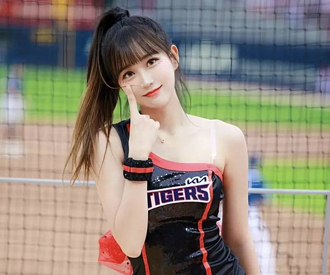 超頂美貌被推爆！李多慧前隊友登PTT表特版 | NOWnews 今日新聞 | LINE TODAY