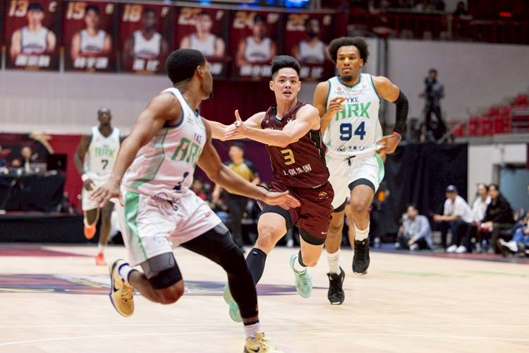 PLG》谷毛唯嘉入選瓊斯盃中華白 適應體系的能力大幅提升 | 緯來體育新聞 | LINE TODAY