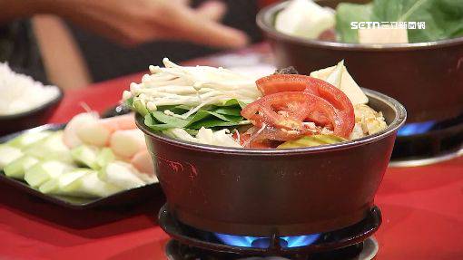 高中屁孩惡搞！「乾燒炒麵」燒爛鍋具被索賠竟開溜…校方隔天登門道歉 | 三立新聞網 | LINE TODAY