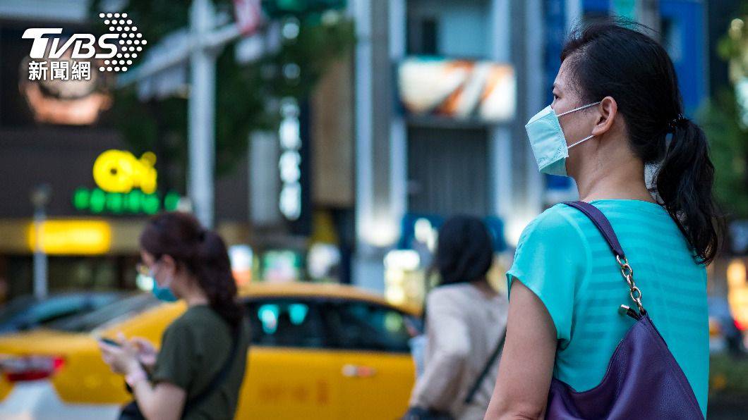 今「本土+68732」 中重症125、死亡19、境外37 | TVBS | LINE TODAY