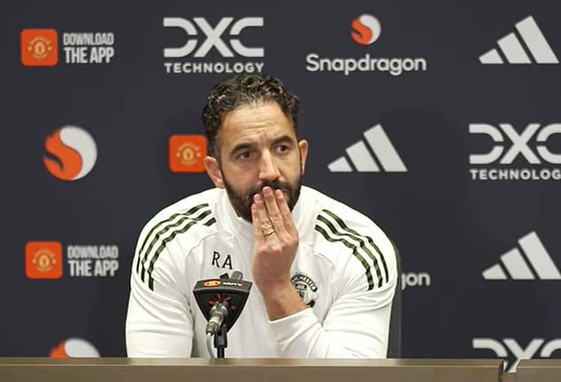 เดี๋ยวรู้เลย! 'บอสเจ๋ง' ชมเรือยอดทีมแต่ 'ผี' โหดกว่าเก่า | Soccersuck | LINE TODAY