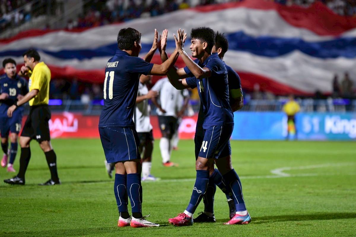 "ชนาธิป" นำทัพ! "อิชิอิ" เปิดโผ 23 ขุนพลช้างศึกดวล ไต้หวัน คัดเอเชีย | Soccersuck | LINE TODAY