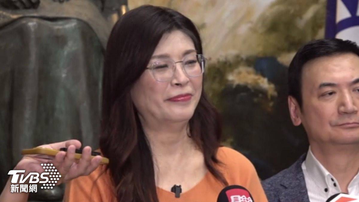 吃狗肉？ 遭學運夥伴爆料 鄭麗文尬回：不值一駁 | TVBS | LINE TODAY