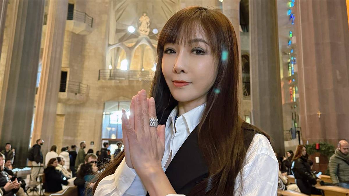 胡文英穿性感泳裝遊威尼斯險挨罰 急喊：不是故意 | EBC 東森新聞 | LINE TODAY