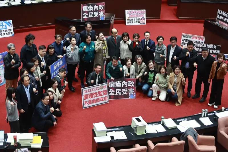 中央總預算案 他諷：連藍白算不出刪了多少 | NOWnews 今日新聞 | LINE TODAY