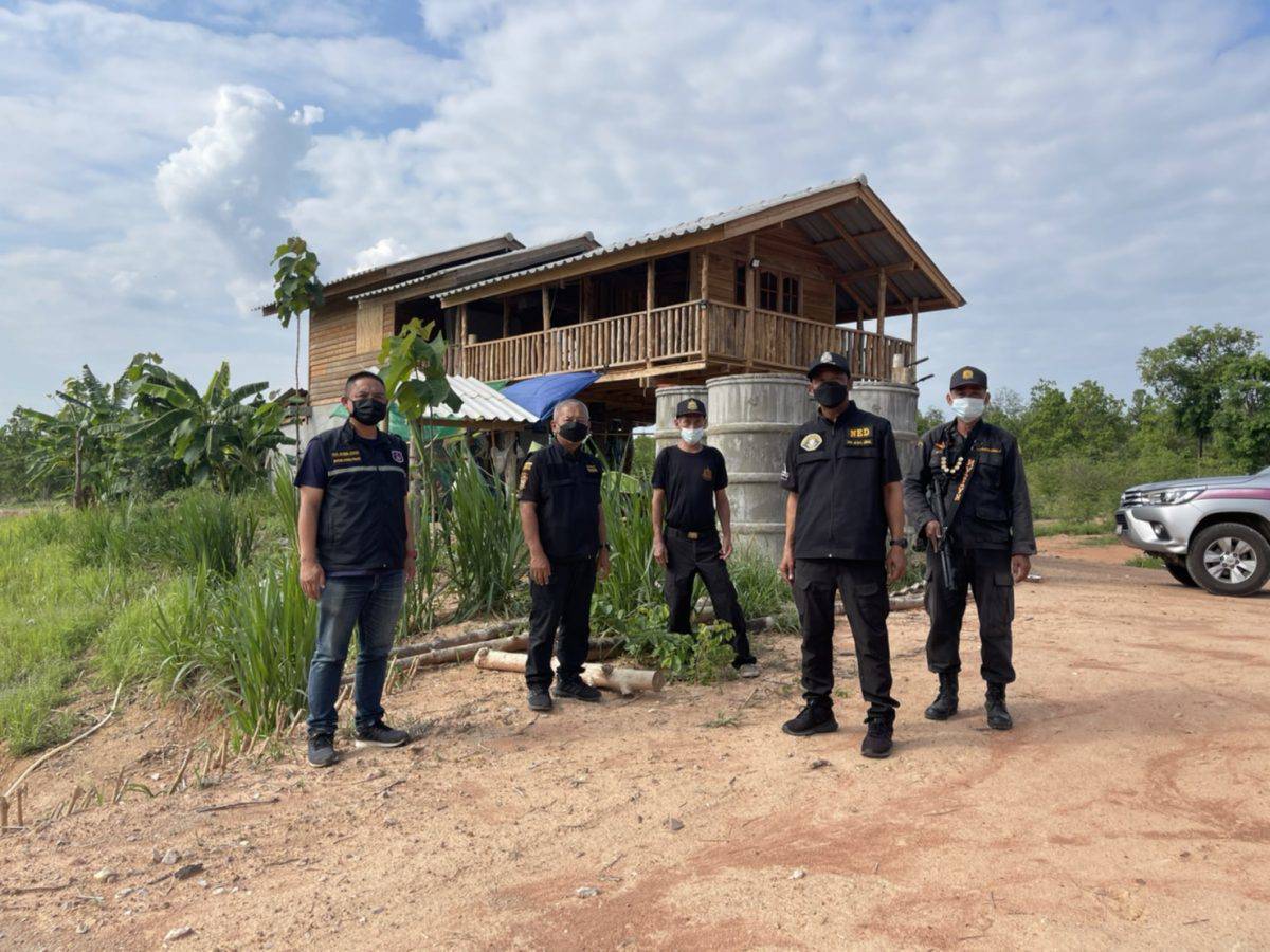 ลำปางชาวบ้านสุดทนแจ้งจนท.ตรวจสอบหลังนายทุนรุกป่าสงวนแห่งชาติสร้างบ้านตากอากาศ | 77kaoded | LINE ...