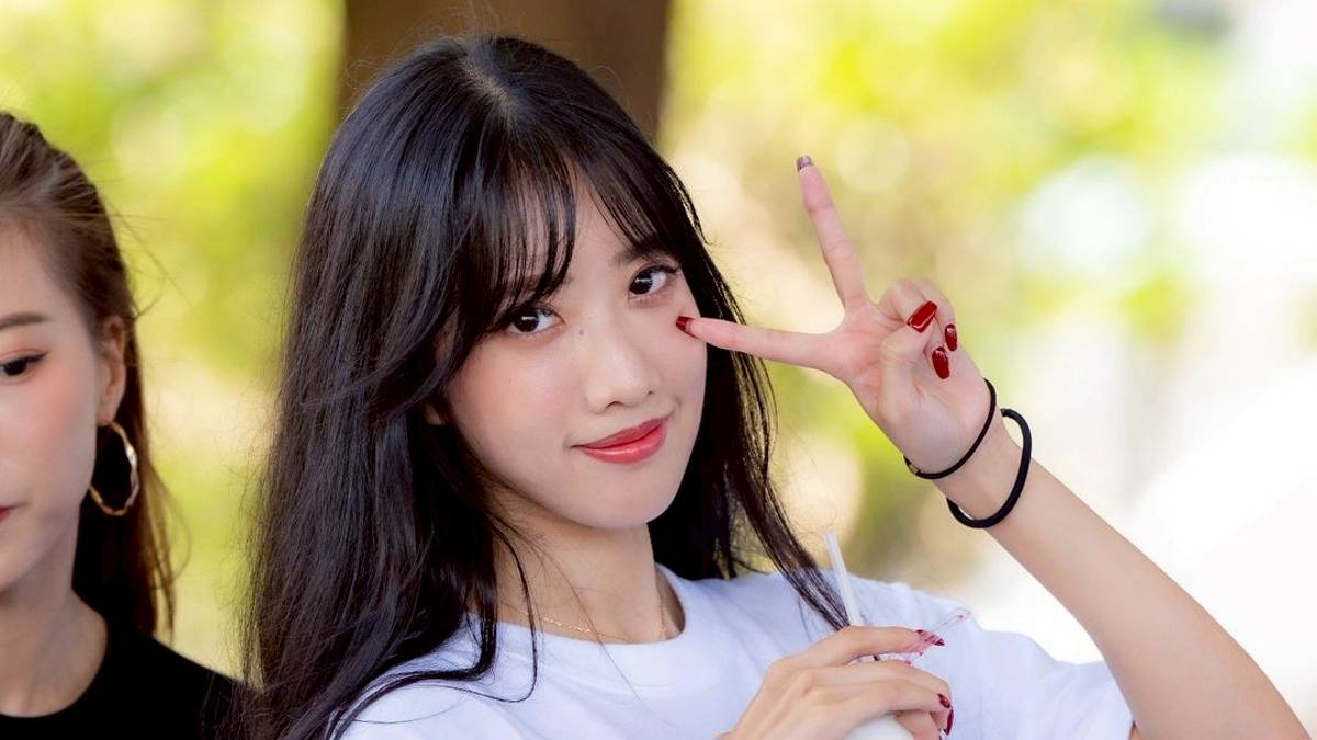 啦啦隊楊若歆自爆戀愛腦 遭渣男威脅外流不雅片 | EBC 東森新聞 | LINE TODAY