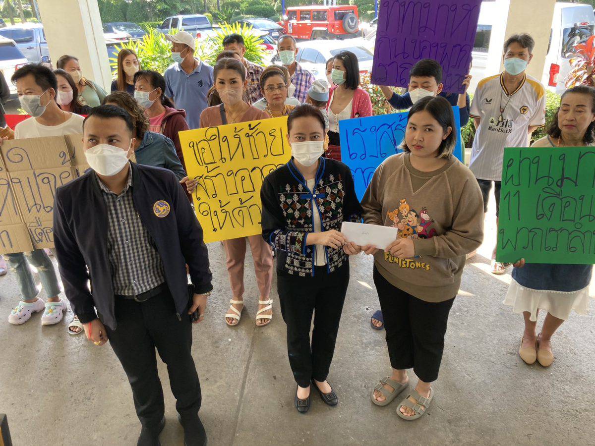 พ่อค้าแม่ค้าร้องขอความเป็นธรรม ให้สร้างตลาดใหม่แทนของเก่าที่ถูกไฟไหม้ | 77kaoded | LINE TODAY