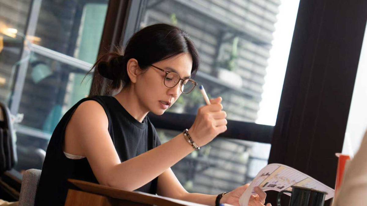 半個演藝圈都來了！Ella慶出道24年 蔡依林點名要DIY | TVBS | LINE TODAY