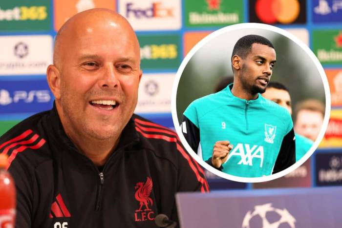 สล็อทแย้มส่ง 'อิซัค' ประเดิมเจอตราหมี | Soccersuck | LINE TODAY