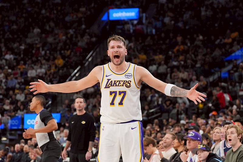 NBA》Dončić左小腿挫傷 列入逐日觀察名單 | TSNA | LINE TODAY
