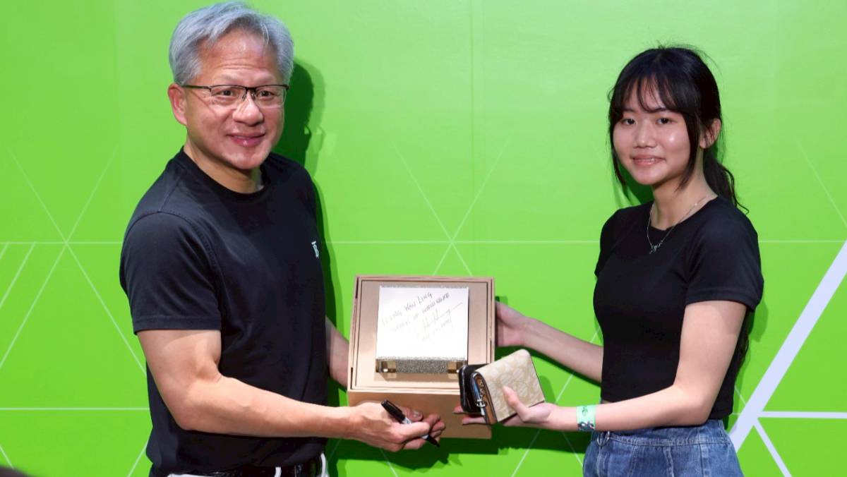 討論牆 | 價值超過13萬！黃仁勳送親筆簽名「DGX Spark」超級電腦 粉絲嗨翻 | LINE TODAY