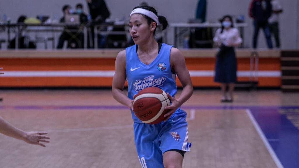 【WSBL】初登場震撼教育 台電「狀元」陳孟欣快速吸收成長 | Double Pump 女子籃球誌 | LINE TODAY