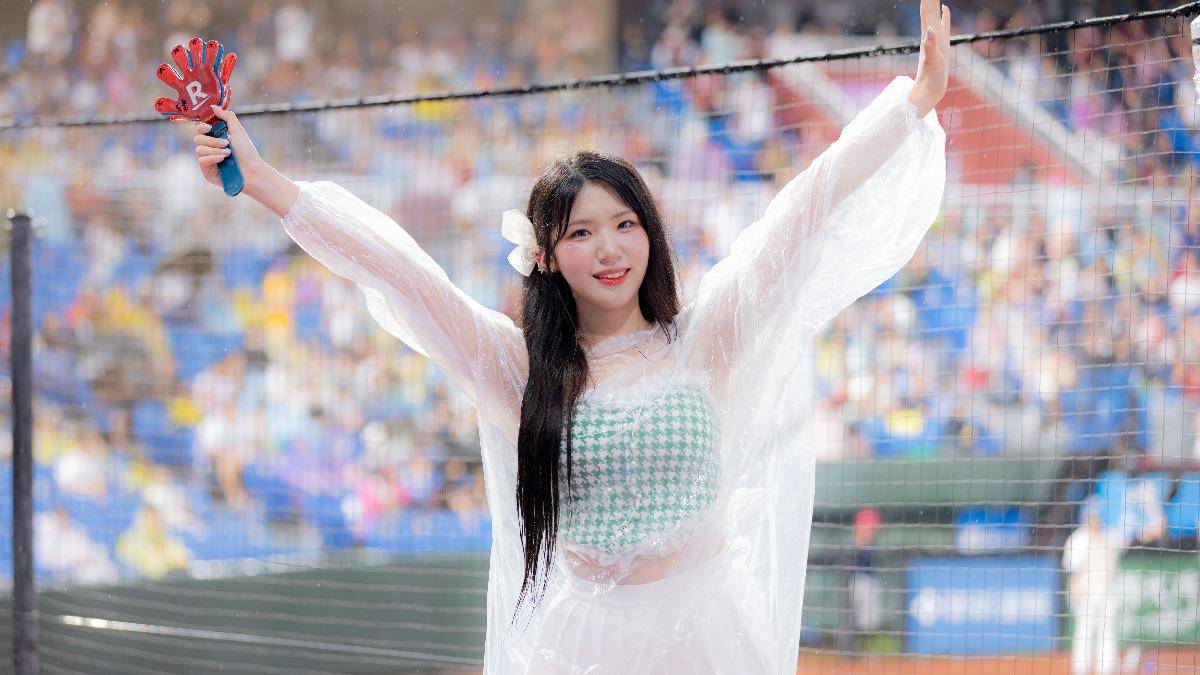 廉世彬病癒回歸！現場「爆意外」熊霓急救援 禹洙漢濕身透視辣慘 | TVBS | LINE TODAY