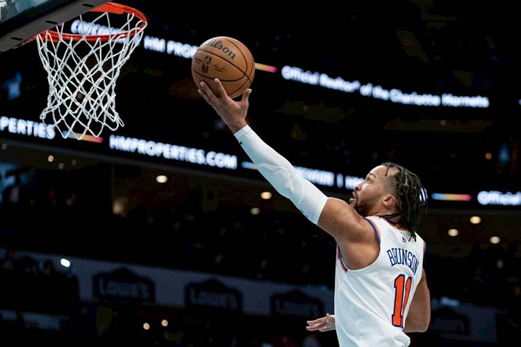 Brunson再飆43分力挽狂瀾 Haliburton大失常溜馬力竭而敗 | 緯來體育新聞 | LINE TODAY