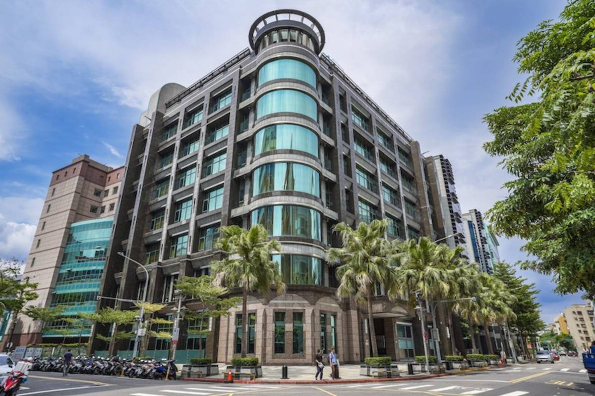 是方LY2機房大樓明年Q1商用，成長動能將加速 | MoneyDJ理財網 | LINE TODAY