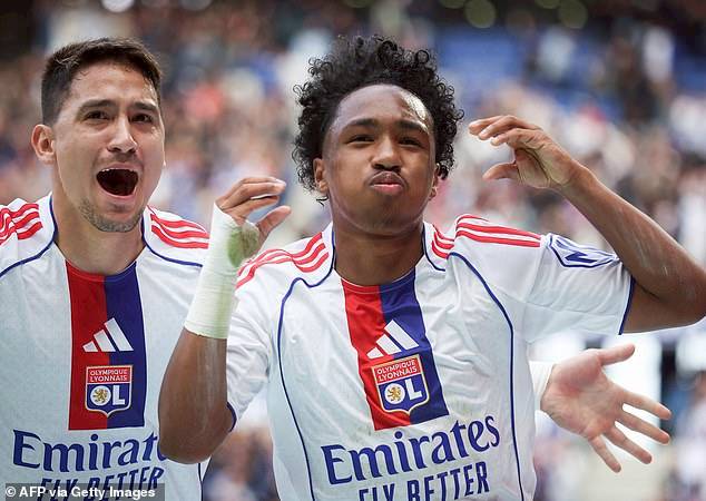 หงส์ว่าไง? เอเยนต์มั่น 'โฟฟาน่า' คู่ควรท็อปทีม | Soccersuck | LINE TODAY