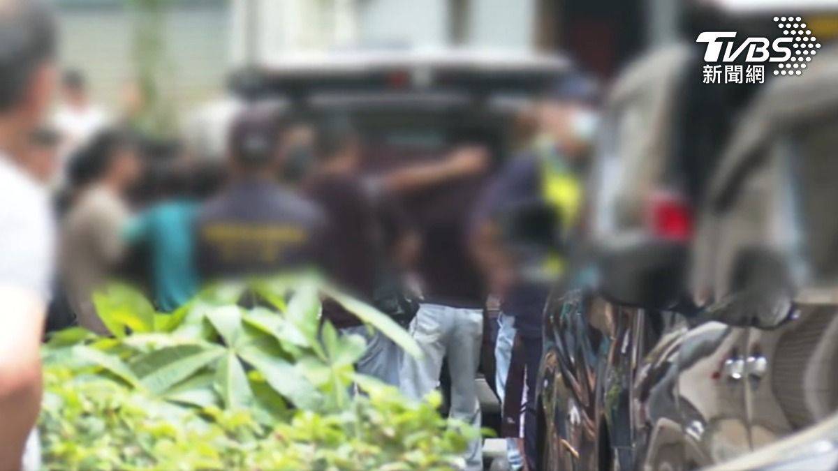 開學前相約過夜 不幸命喪火場 父母「喚不醒姊弟」崩潰認屍 | TVBS | LINE TODAY