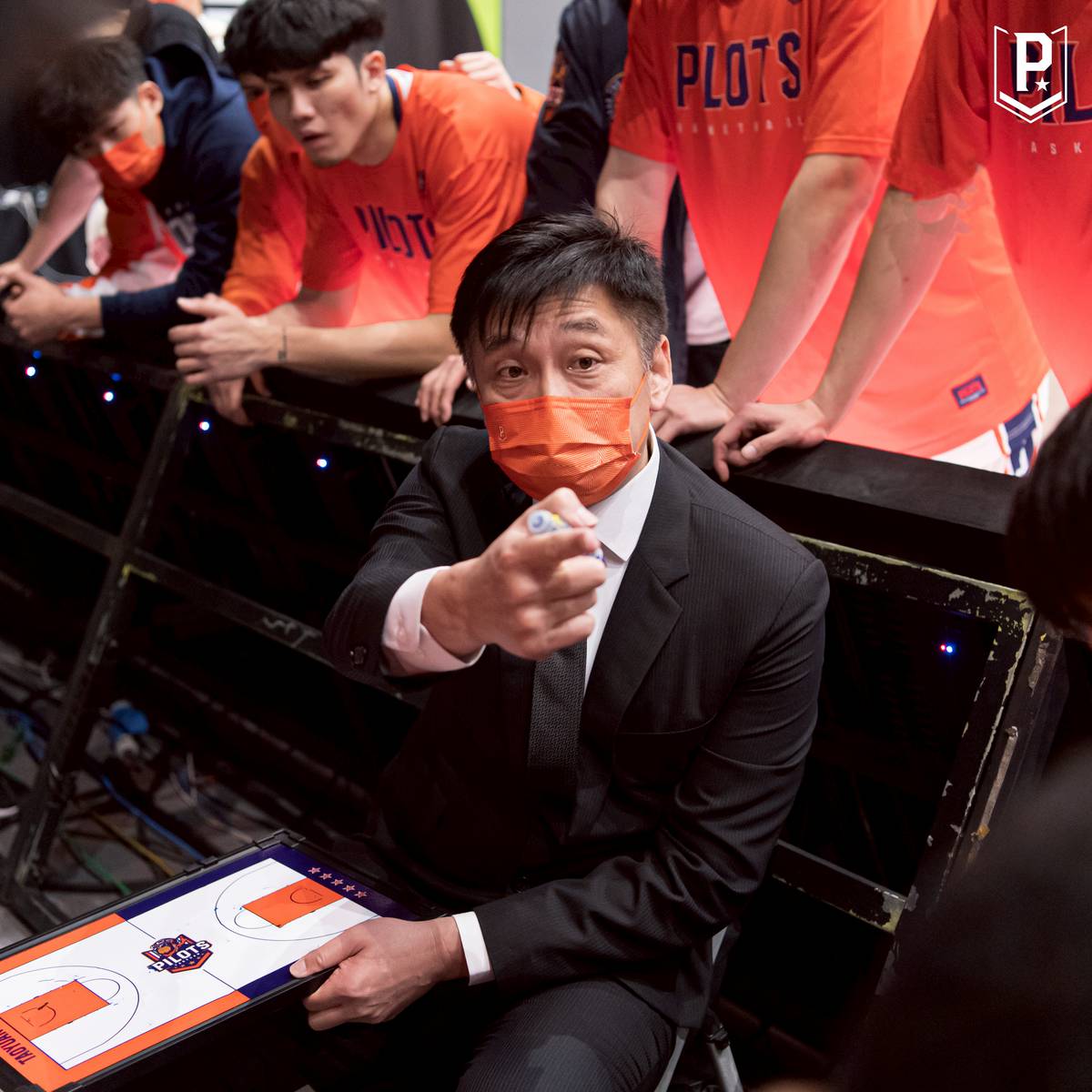 許時清卸任 楊宜峰接任南山高中總教練 | TSNA | LINE TODAY