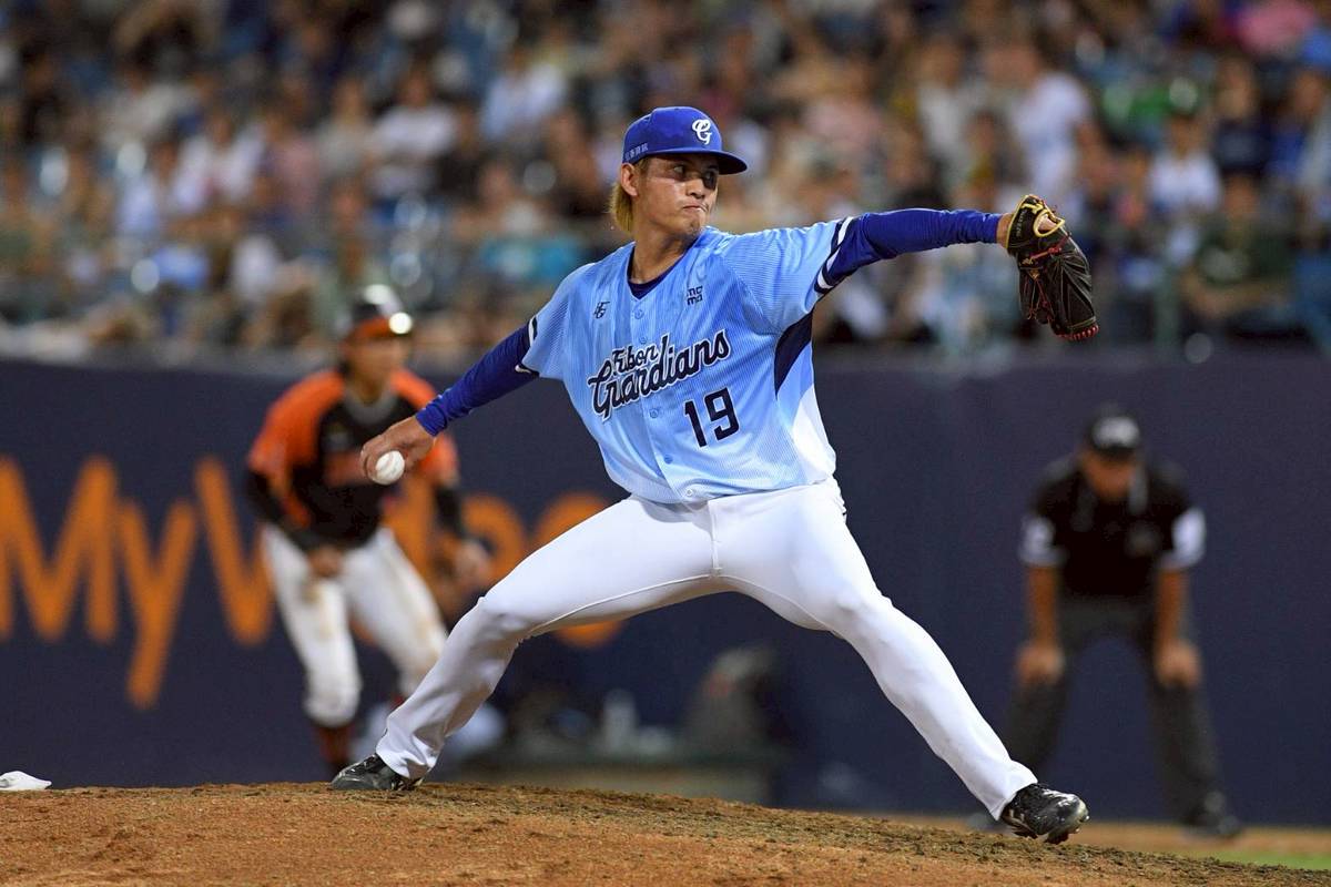 富邦悍將》5年前12強賽中華隊雙王牌再成隊友 張奕第1次看到江少慶以為他是打者 | TSNA | LINE TODAY