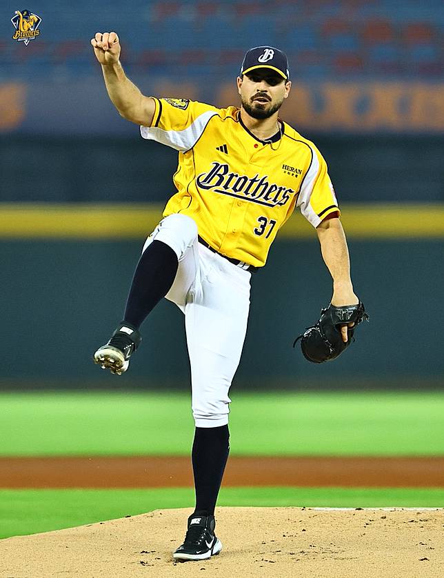 樂天桃猿》讓林立斷棒2次！ 中信兄弟新洋投黃博多伸卡球夠威猛 | TSNA | LINE TODAY