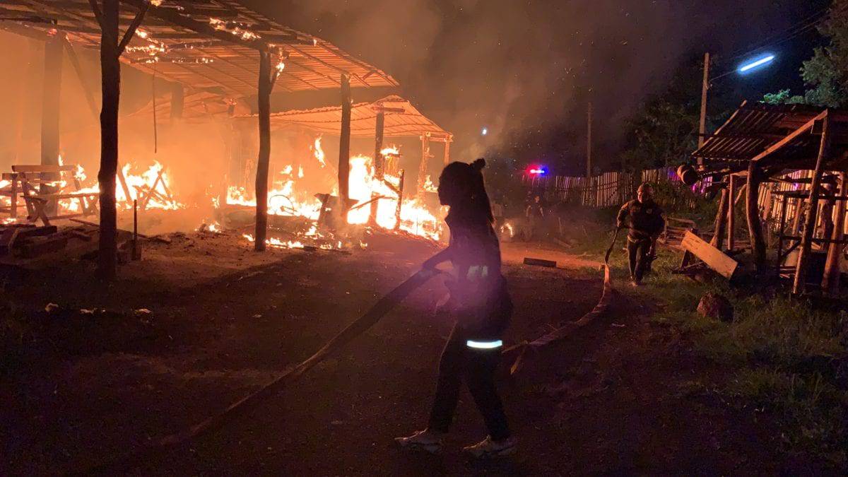 หนองคายไฟไหม้โกดังเก็บของคนงานถูกไฟลวกบาดเจ็บ | 77kaoded | LINE TODAY