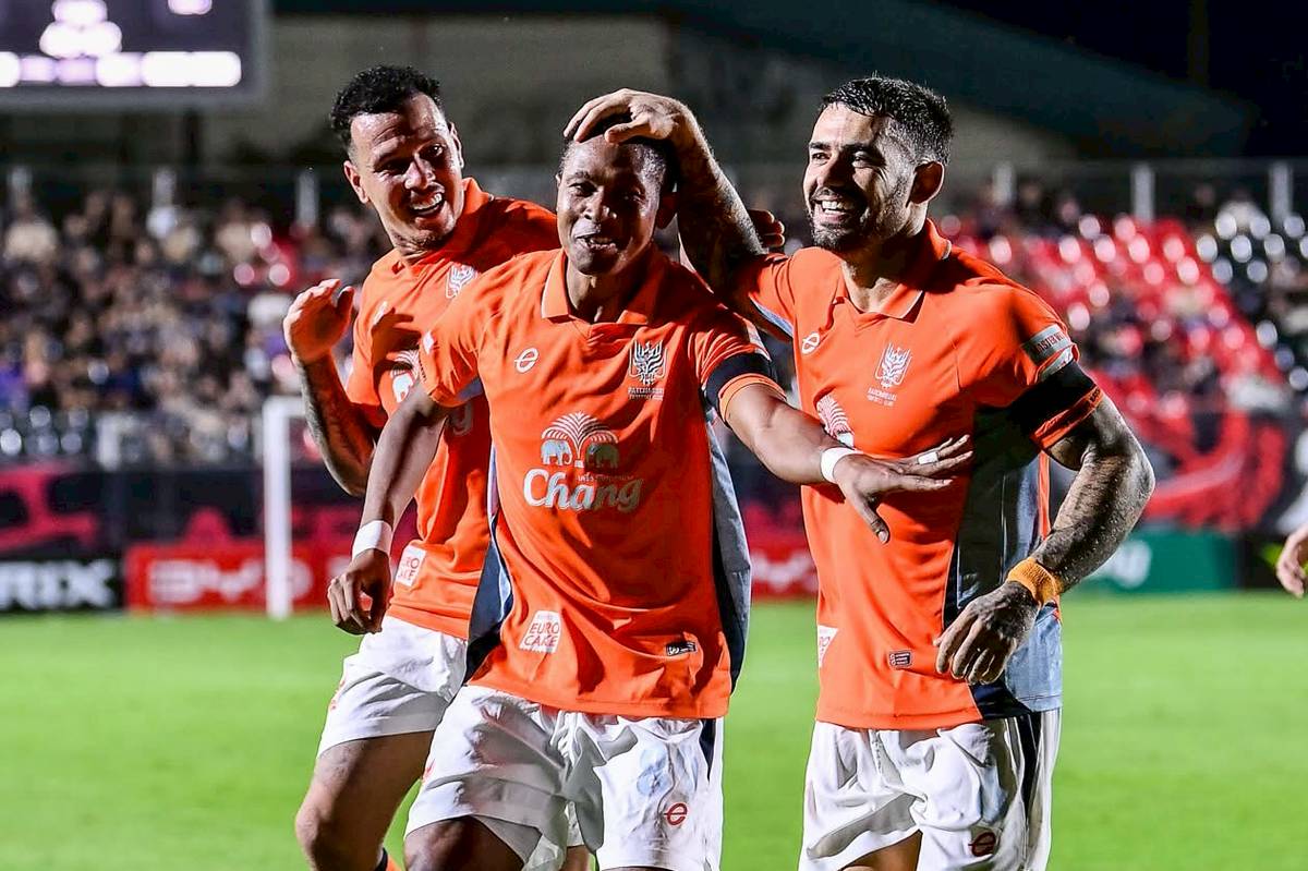 รอเฮต่อไป! “ช้างป่าห้วยขาแข้ง” โดน “ราชันมังกร” บุกทุบคาบ้าน 2-3 | Soccersuck | LINE TODAY