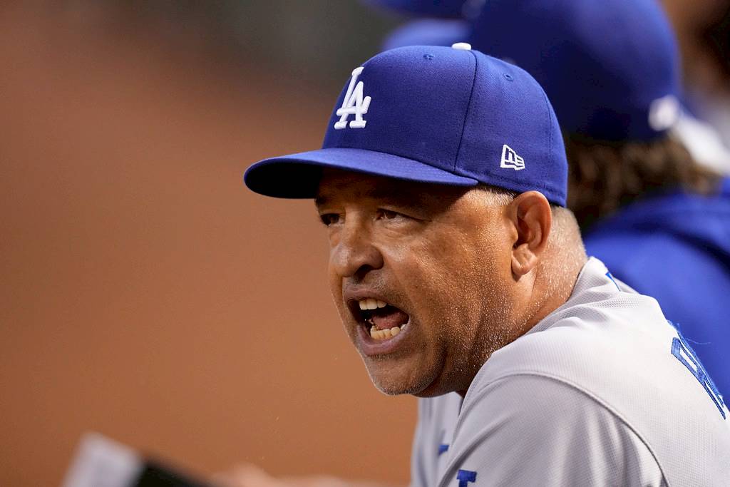 MLB》道奇主帥羅伯斯緊急換下大谷翔平 「我不知道他忍了多久」 | TSNA | LINE TODAY