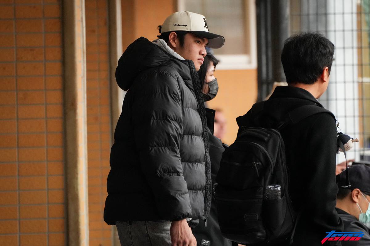 中信盃黑豹旗》平鎮、穀保對決逾8000人觀看 旅外學長們都來了！ | TSNA | LINE TODAY