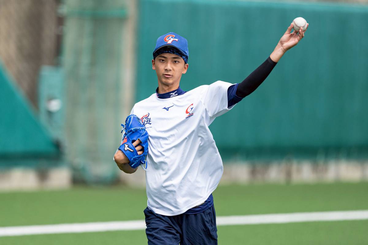U18世界盃》認擔任首戰投手「蠻有榮幸」！鍾亦恩擔憂中國隊較「謎」 | 緯來體育新聞 | LINE TODAY