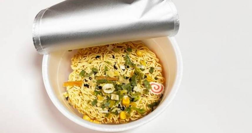 吃錯腎臟提早報銷！泡麵10大NG吃法一次看 醫揭3守則 | CTWANT | LINE TODAY