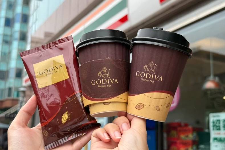 7-11咖啡特價10元快喝！冬天必喝「GODIVA熱巧克力」升級回歸，純牛奶濃郁加倍 | 女人我最大 | LINE TODAY