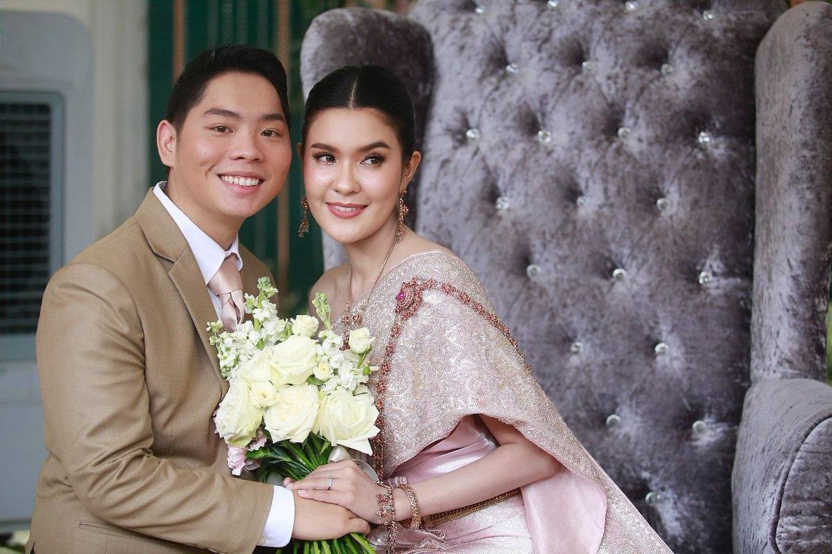 ‘เปาวลี-เอิร์ธ’ เดือดสั่งตัดชุดแต่งงาน 1 ปี ไม่เสร็จ ฉุนโพสต์ร้านนี้ไม่แนะนำ!! | MATICHON ONLINE ...