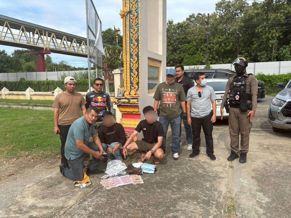 ตำรวจซ้อนแผนรวบแก๊งคอล หลังมารับเงินสด 1 ล้านเพราะผู้เสียหายโอนไม่ได้ | 77kaoded | LINE TODAY