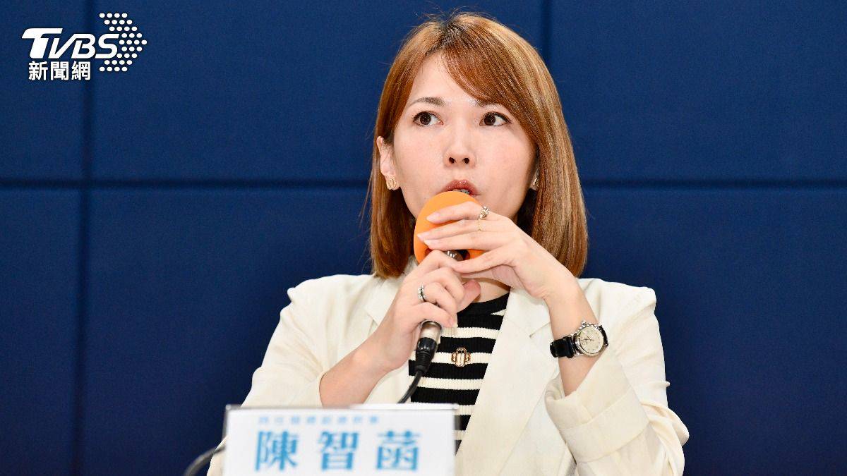 陳智菡不是黨員？民眾黨創黨元老爆「驚人內幕」：她沒繳黨費 | TVBS | LINE TODAY