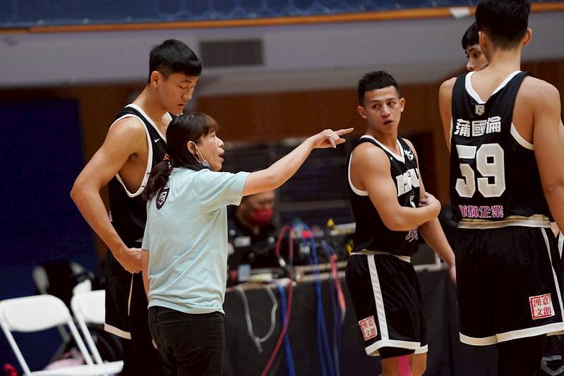 義守又上演逆轉秀！ 小娟姐：今年吃「全素」 | TSNA | LINE TODAY