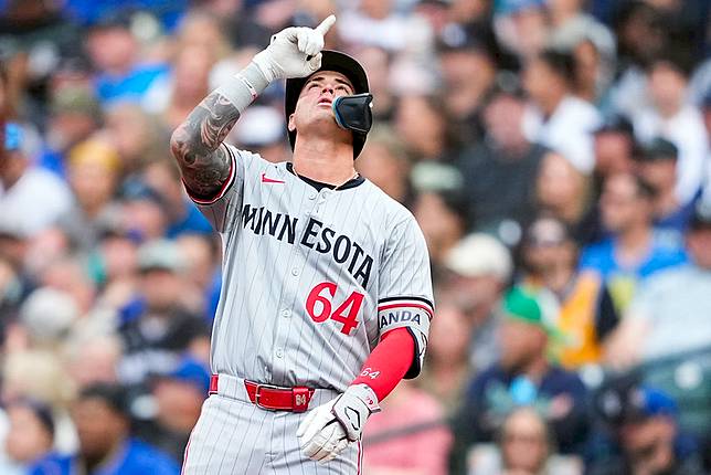 MLB》Miranda連12打數安打平紀錄 教頭：連打電動都很難做到 | TSNA | LINE TODAY