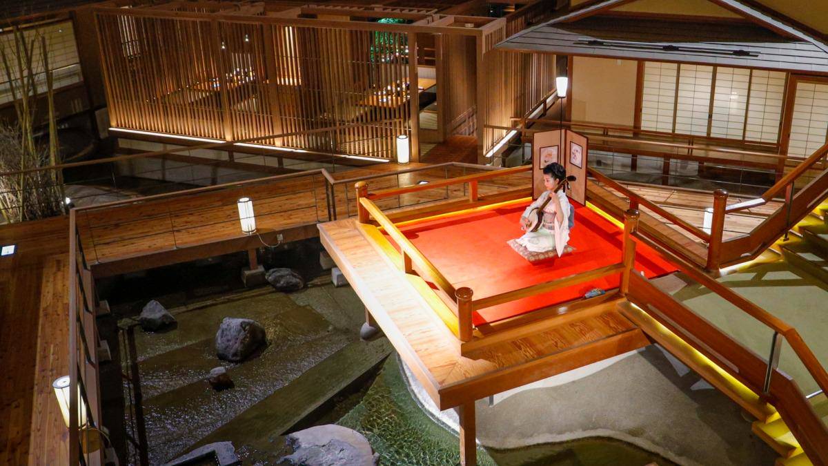 《鬼滅之刃》熱映！現實版「無限城」太震撼 絕美場景台灣也能看 | TVBS | LINE TODAY