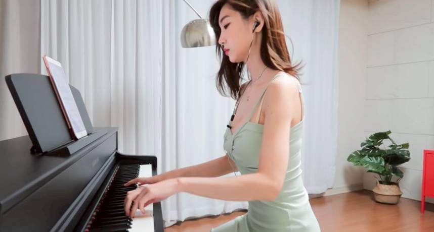 被封韓版Pan Piano！Leezy「大尺度遮點彈琴」爆紅 流量高卻0收入：連媽媽都不看我的片 | 台灣達人秀TTshow | LINE TODAY