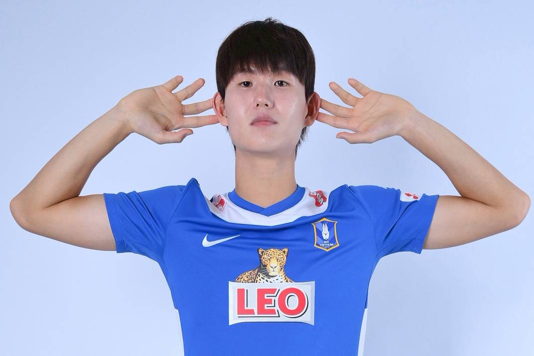 กระต่ายตัวใหม่! บีจี ปทุม คว้าตัวแนวรับเกาหลีใต้เสริมแกร่งเลกสอง | Soccersuck | LINE TODAY