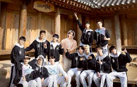 《NANA bnb》播出時間、平台整理！全員穿西裝被綁架 人物問答依舊超兩光XD | Kpopn韓娛最前線 | LINE TODAY