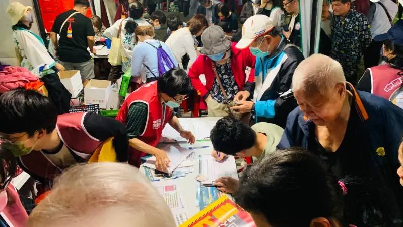 罷藍委連署暴衝！他爆：上看30區通過二階 | NOWNEWS今日新聞 | LINE TODAY