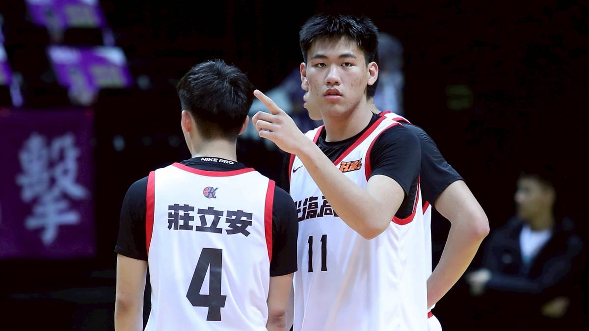 HBL》光復高中連5年闖四強 「籃猿鐵壁」再次向最終王座叩關 | LINE TODAY 運動 | LINE TODAY