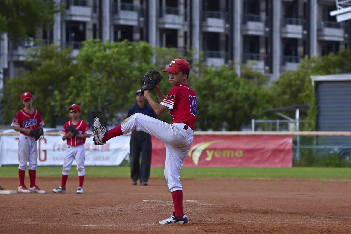 全國社區棒球賽》陳宥霖關鍵敲出制勝安 波特力退KGB龍晉級八強 | TSNA | LINE TODAY