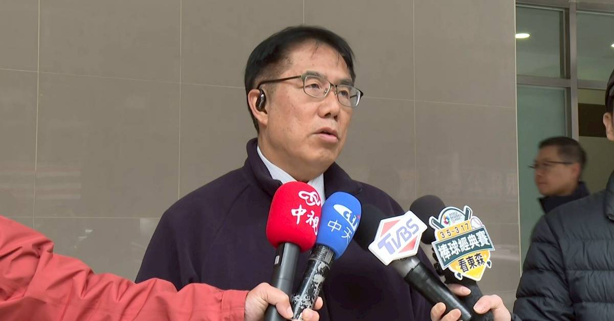 黃偉哲大轉彎！喊「潘朵拉盒子被打開」跟進營養午餐免費 | EBC 東森新聞 | LINE TODAY