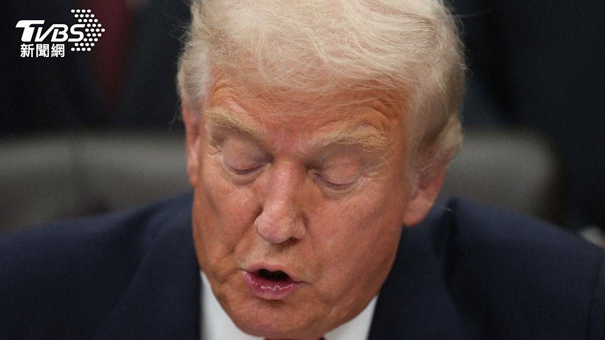 已故性犯罪富商Email曝光！ 踢爆川普「曾和受害者共處數小時」 | TVBS | LINE TODAY