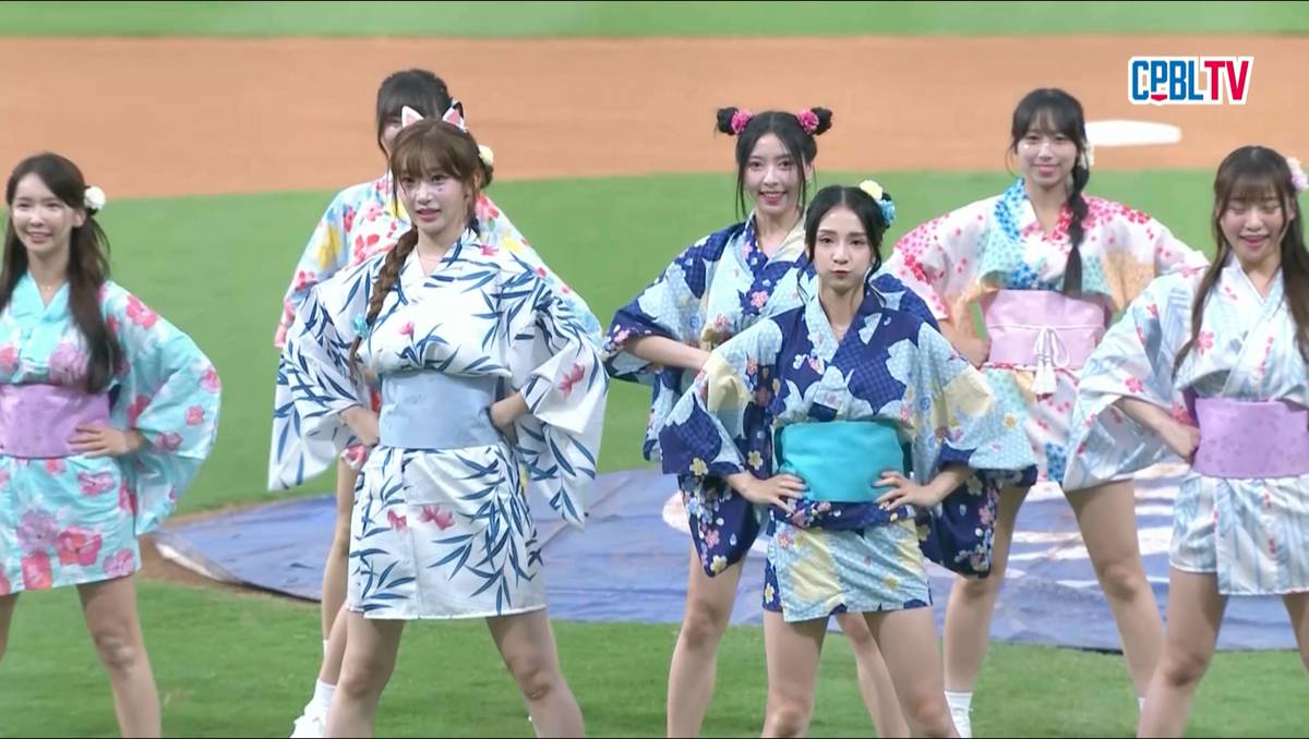 Fubon Angels 火辣開場秀嗨翻球場（09/07 樂天 VS 富邦） | 中華職棒 | LINE TODAY