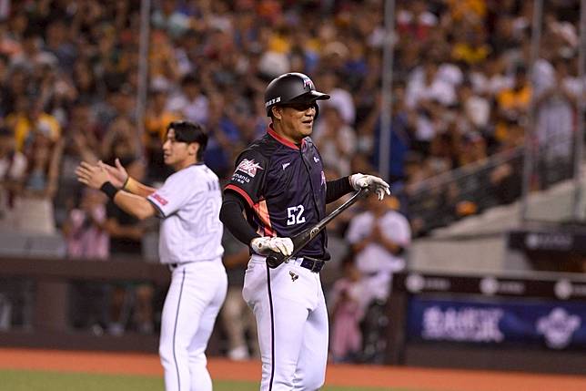 富邦悍將》證實建仔有致電表達歉意 陳金鋒談羅戈、藍力狀況 | TSNA | LINE TODAY